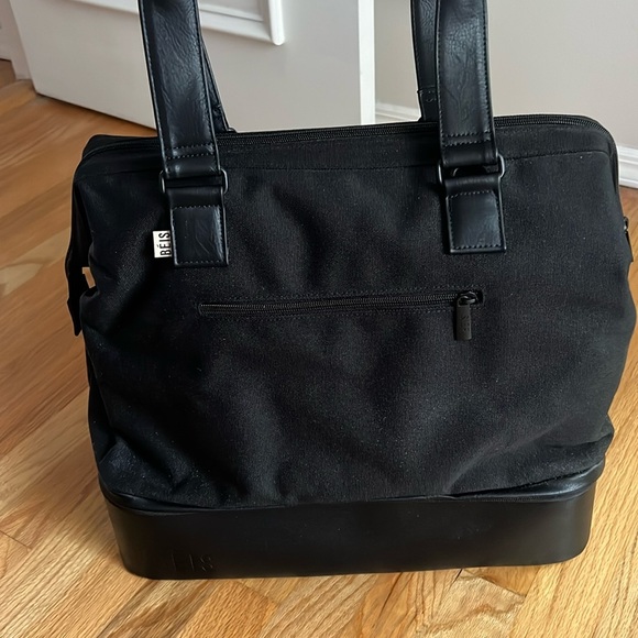 BEIS | Bags | Beis The Mini Weekender Convertible | Poshmark